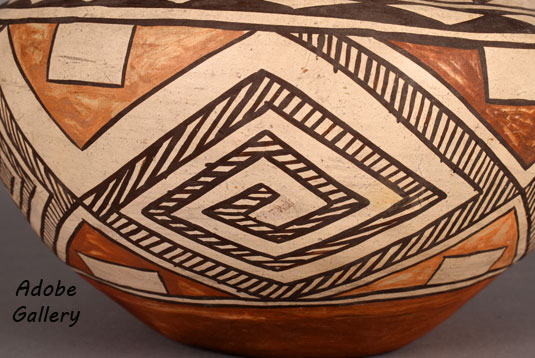 Southwest Indian Historic Pottery C4585o - Adobe Gallery, Santa Fe